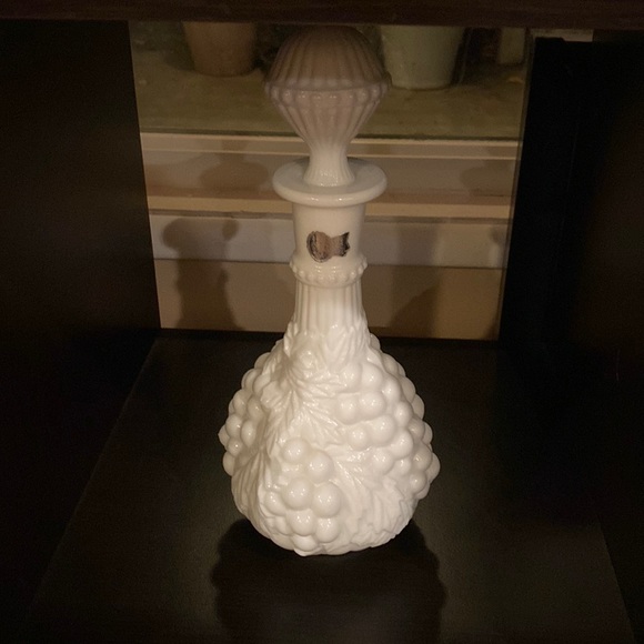 imperial | Accents | Vintage Imperial Milk Glass Carafe | Poshmark